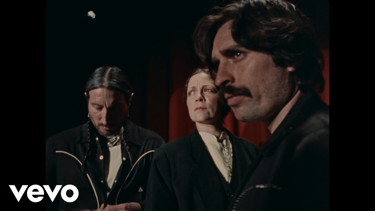 Natalia Lafourcade, Hermanos Gutiérrez - Luna Creciente – Rapper's Digest